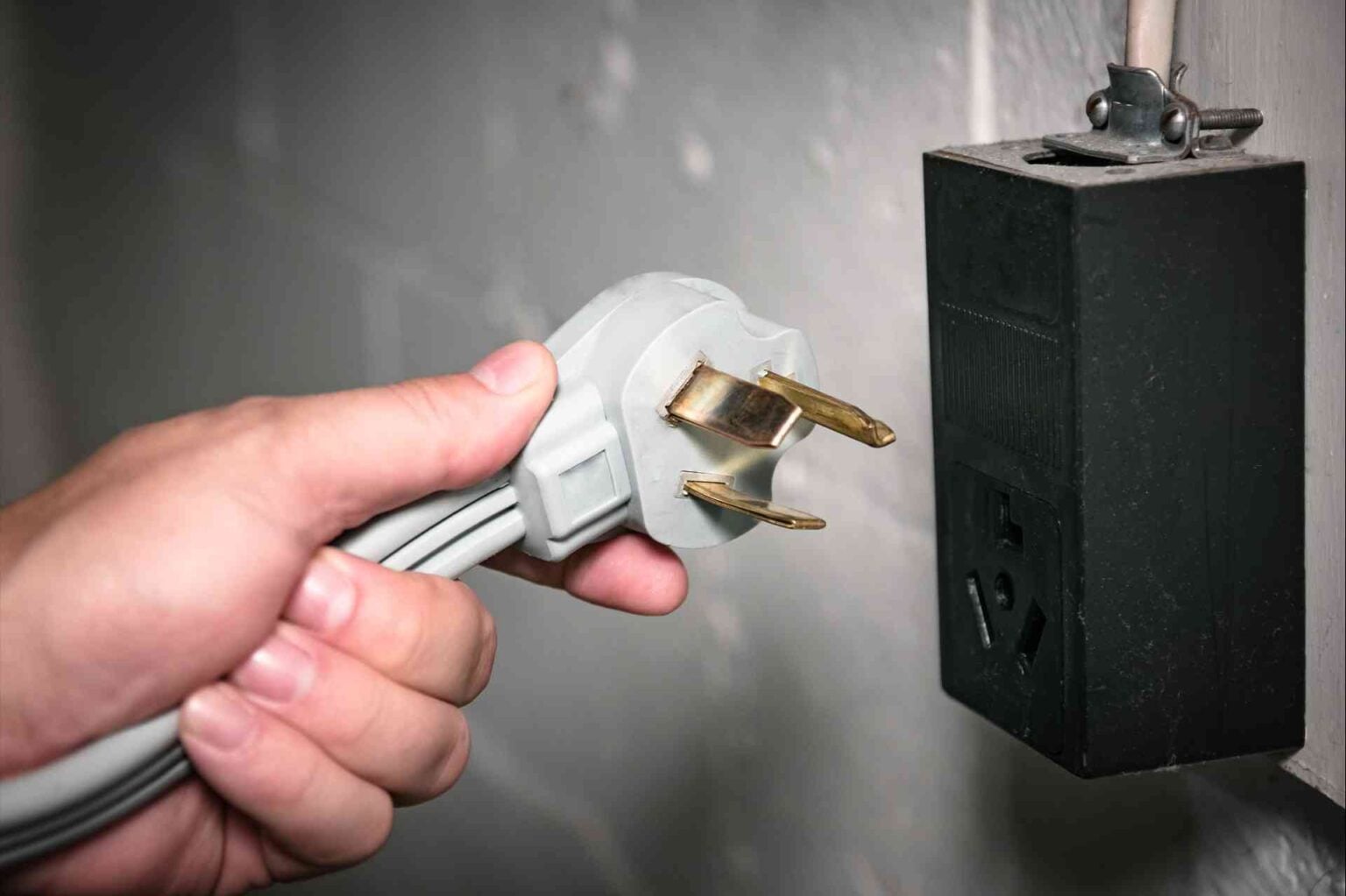 A Homeowner's Guide to Different Types of Electrical Outlets